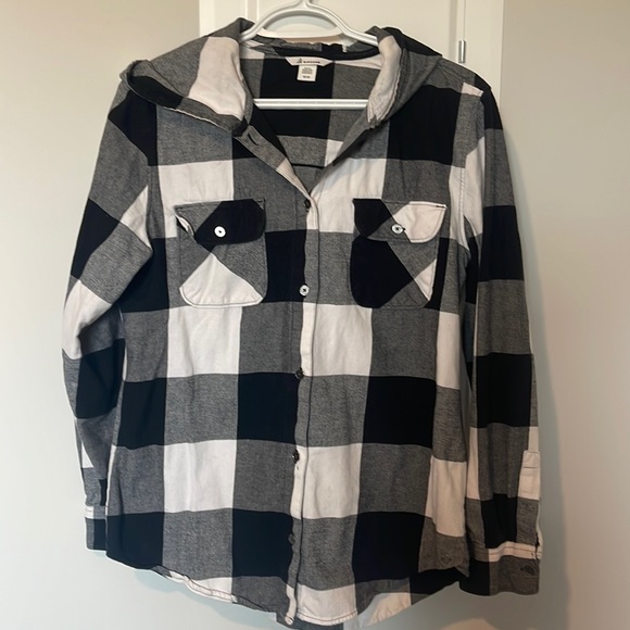 ripzone | Tops | Ripzone Hooded Black White Checkered Plaid Botton Down ...